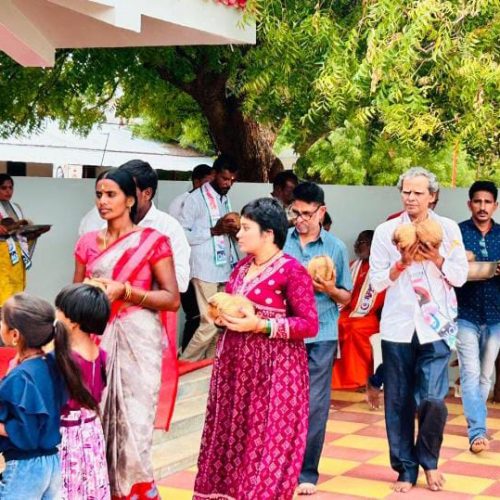 Aumaujaya Sri Parabrahma Yagnam at Siricilla Pragnana Kshetram on 23-6 ...